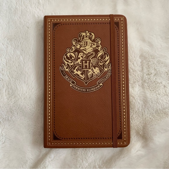 Warner Bros. | Office | Harry Potter Hogwarts Ruled Notebook | Poshmark